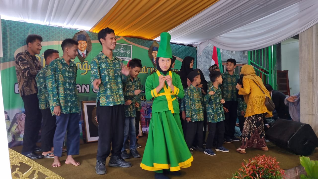Bersama tokoh NU Suruh, LP Ma`arif NU Jawa Tengah Resmikan Gedung SLB ...